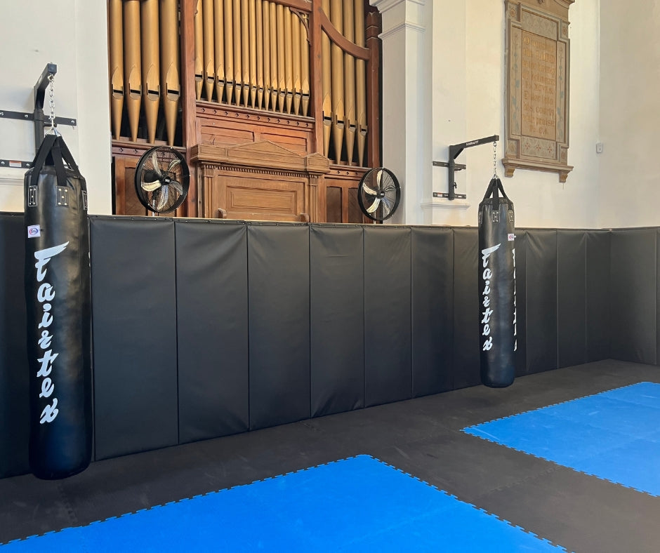 Custom-Fitting Wall Mats for Martial Arts and Gymnastics Activities ...
